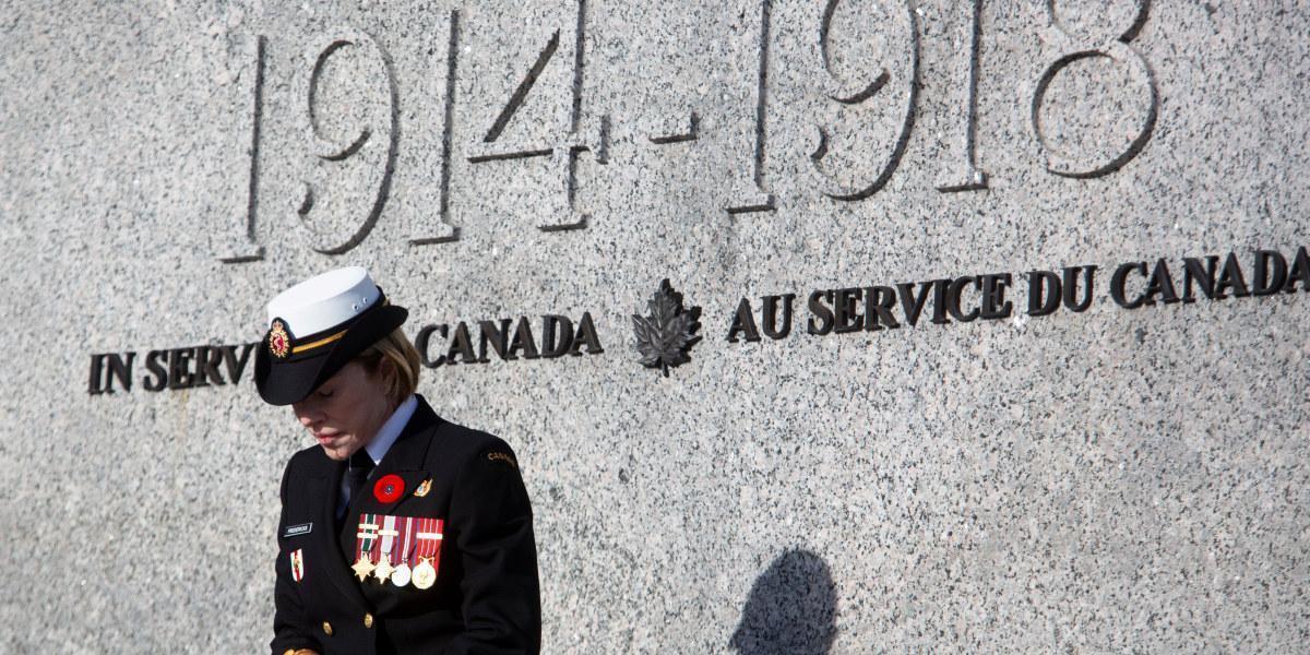 Crowd commemorates Remembrance Day at National War Memorial - The Hill ...