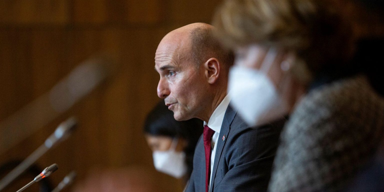 Intelligent solutions are the shining stars for Canada’s health-care ...